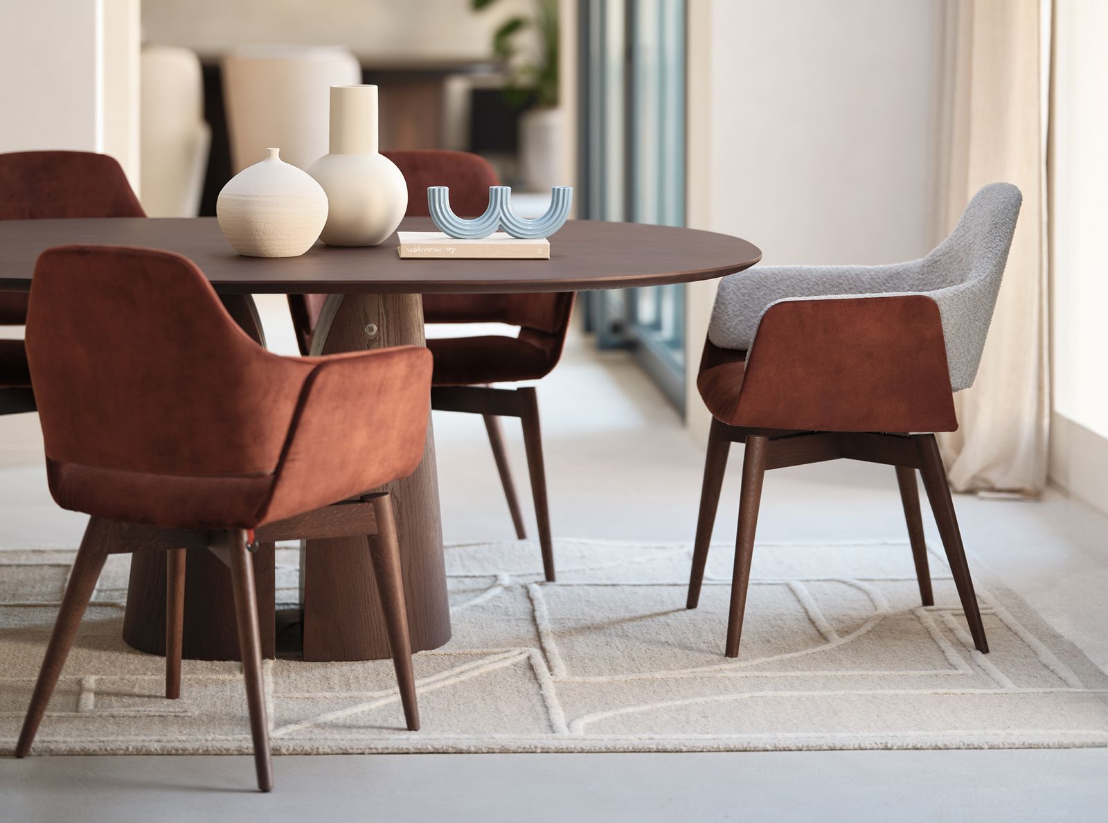 Mobitec | Your Belgian design expert for tables and chairs
